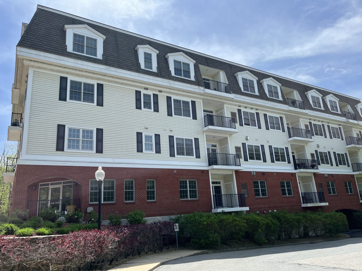 Riverbend Crossing 55+ Condos | 350 Greene St, North Andover